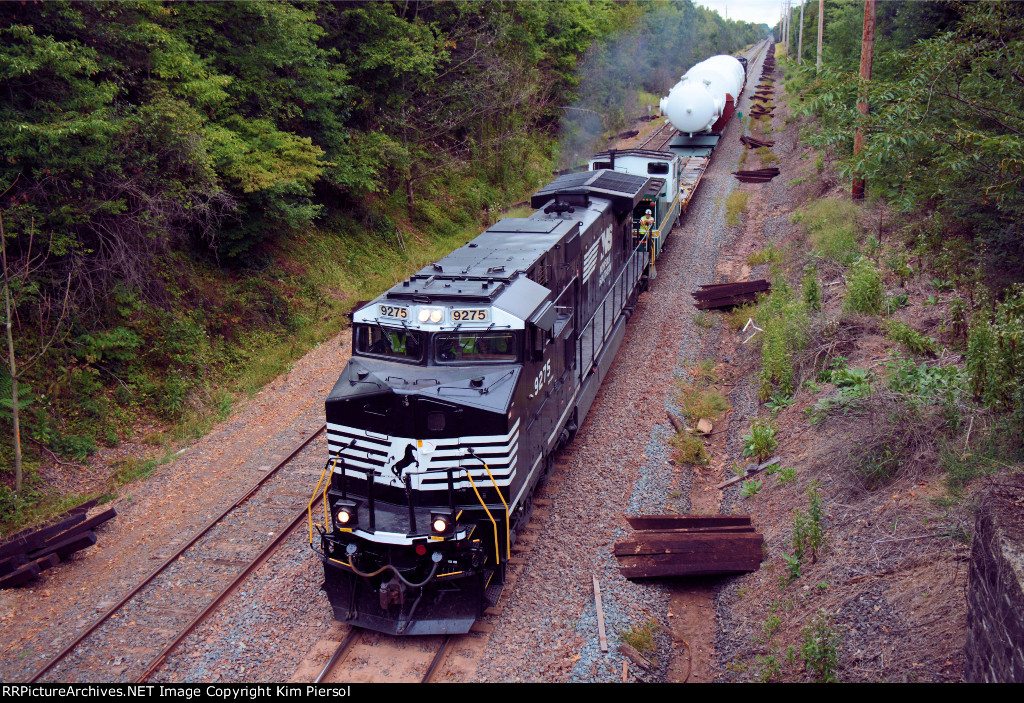 NS 9275 CSX Train X999 Air Products Heat Exchanger Move